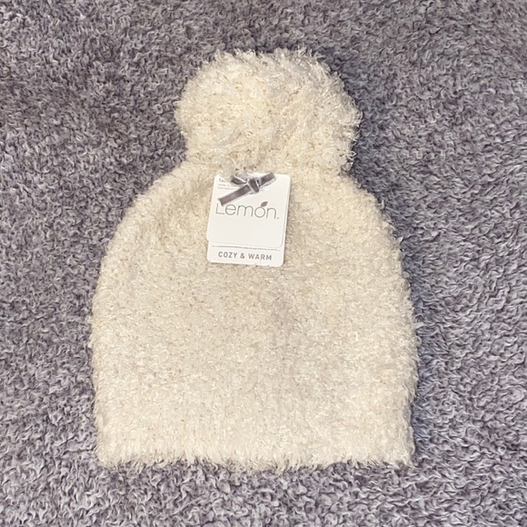 Lemon | Accessories | Nwt Lemon Snow Drift Beanie In White Traditional ...